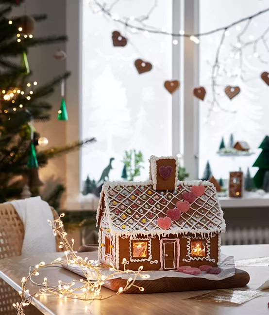 IKEA Santo Domingo - Build your own gingerbread Christmas house