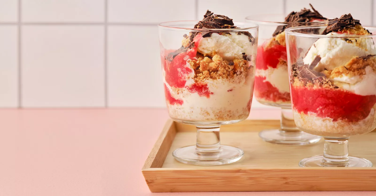 IKEA Santo Domingo - Ice cream with strawberry jam and chocolate